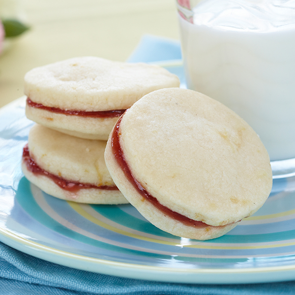 Lemon Shortbread Sandwich Cookies - Smucker's®