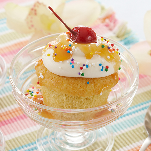 Caramel Sundae Cupcakes - Smucker's®