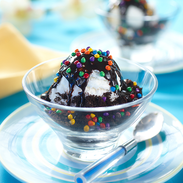 Chocolate Rainbow Sundae - Smucker's®
